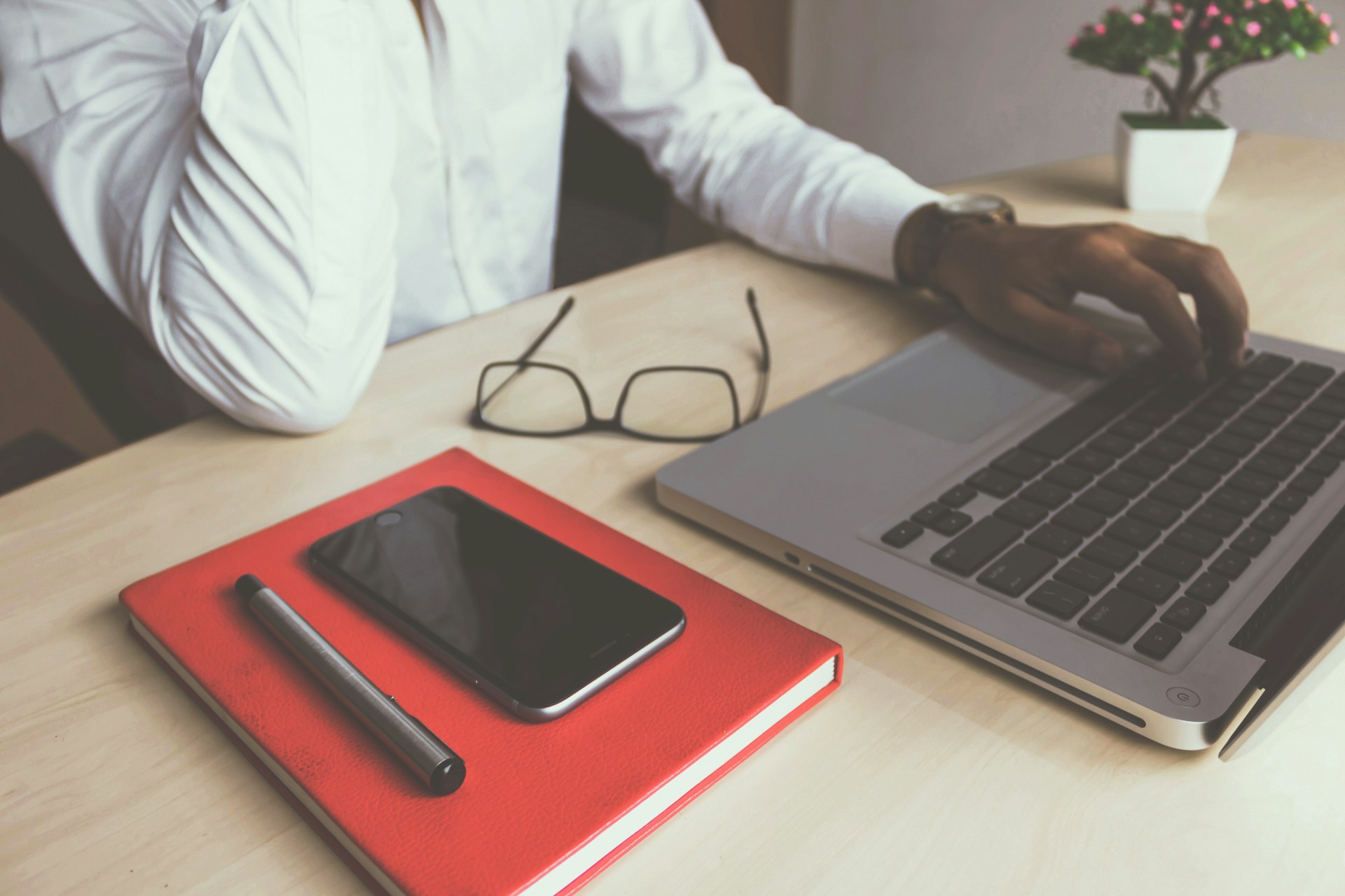 Desk Setup Touch Bundle – Full Function, Natural Flow - depotheap.com